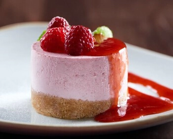 Cheesecake with chocolate ruby